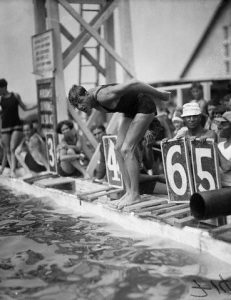 Biography - Johnny Weissmuller